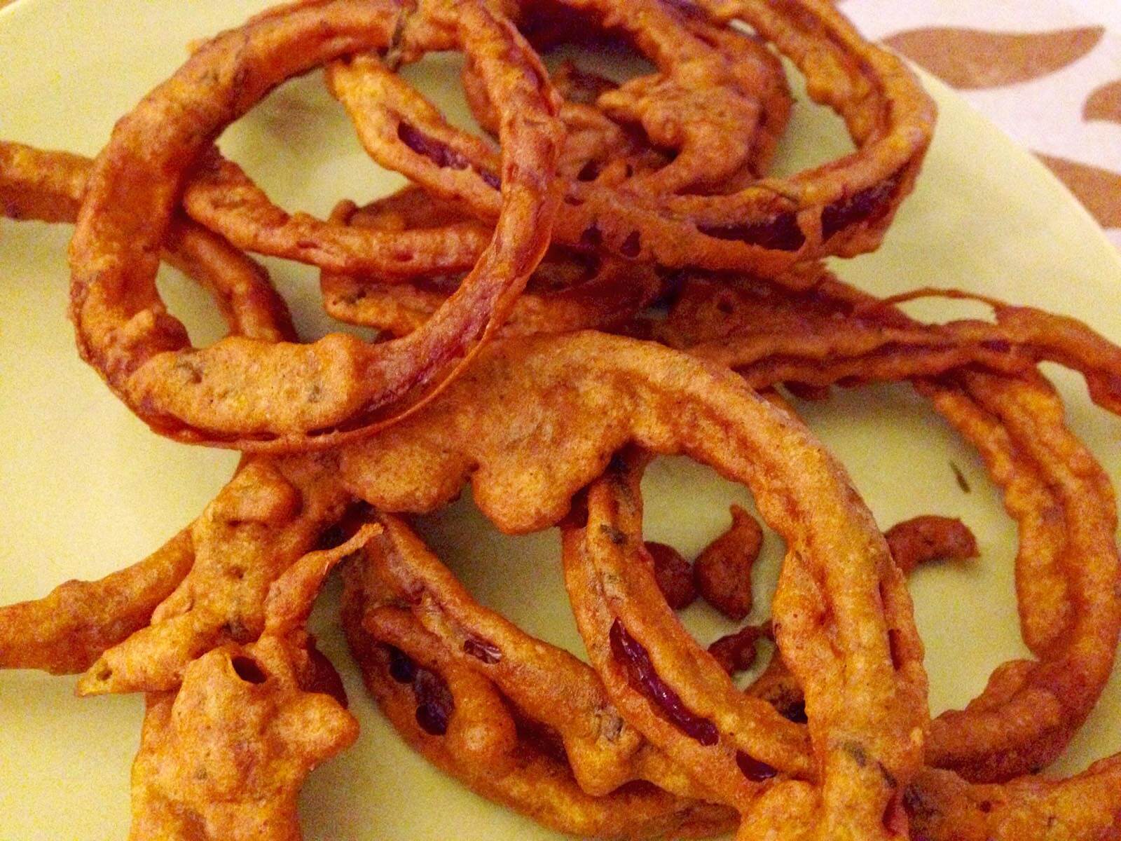 DIY: Make Delicious Onion Rings Desi Style! - ANOKHI LIFE